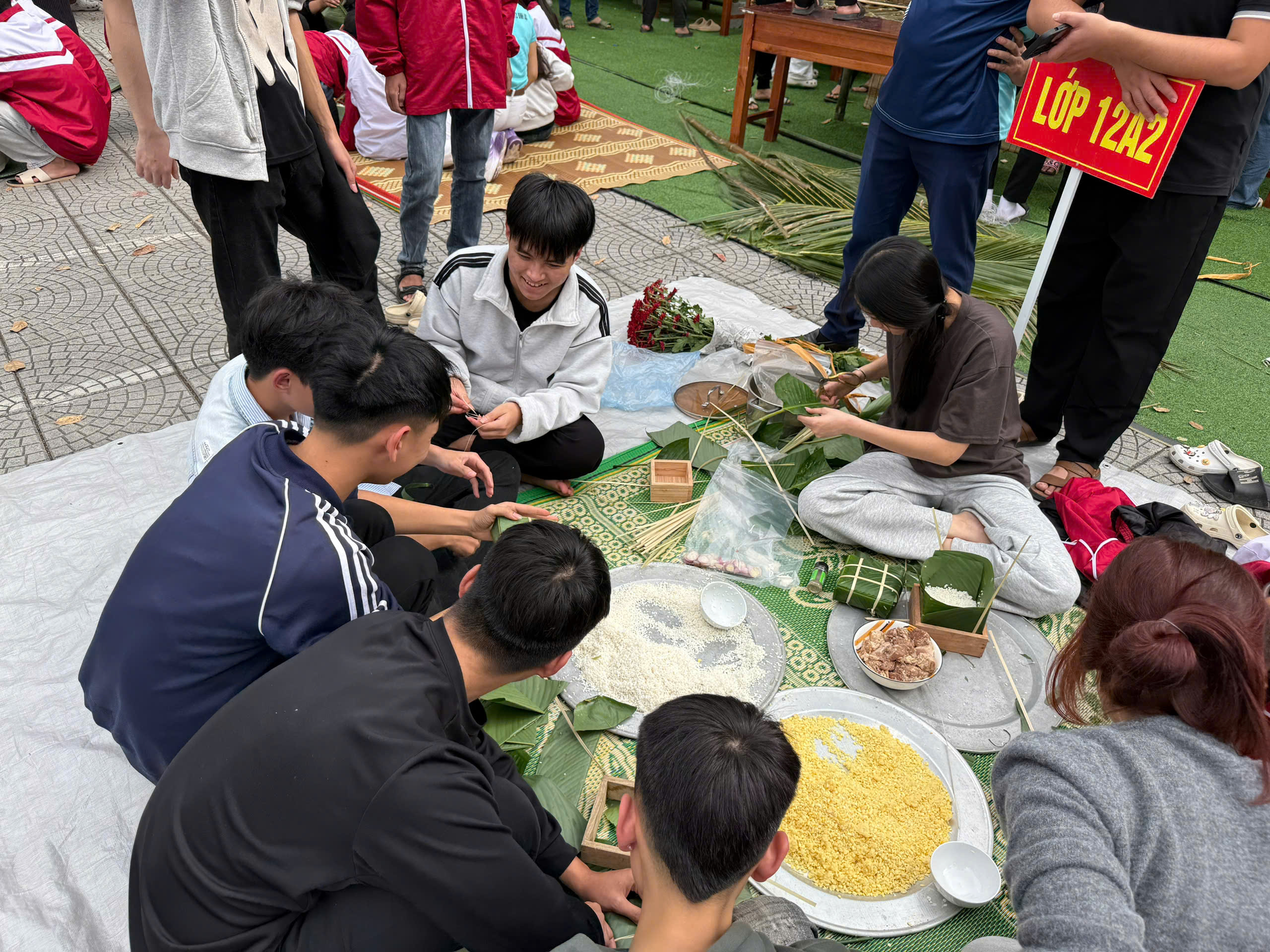 Tổ chức Cuộc thi Gói Bánh Chưng và Trang trí mâm ngũ quả ngày Tết cổ ...